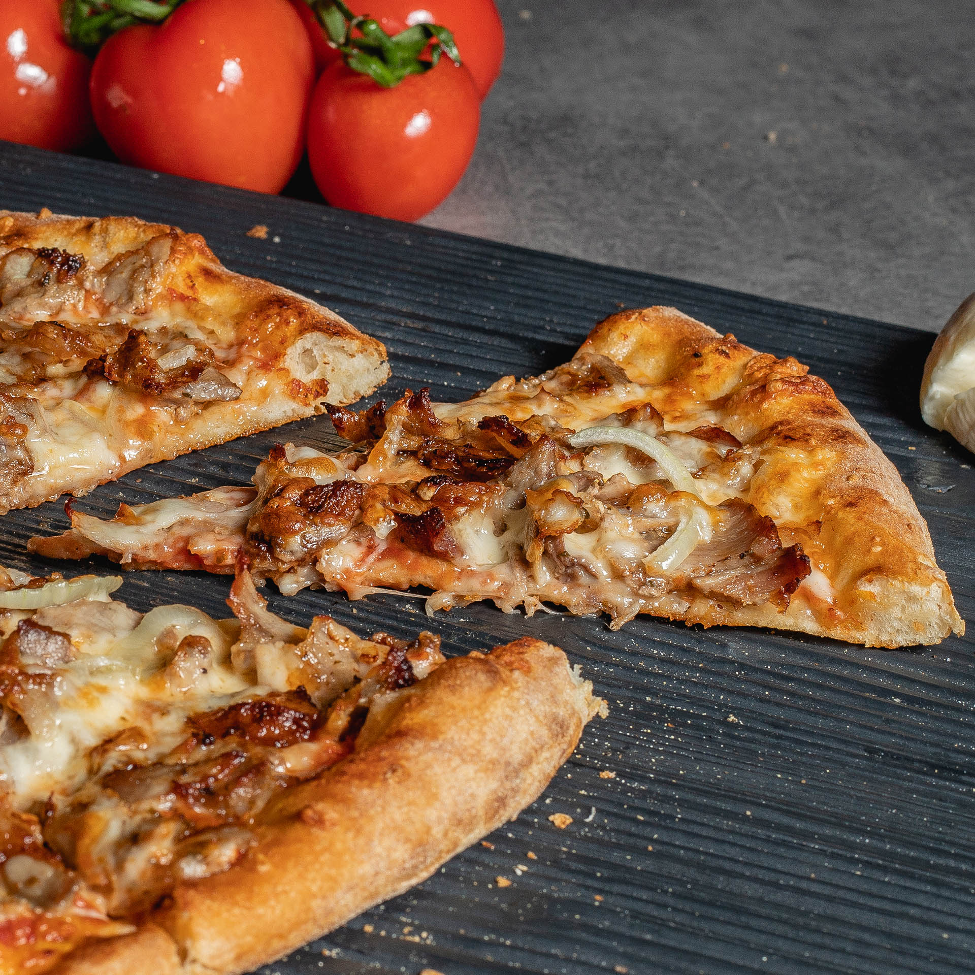 Gyros Pizza - Delly's Casual Restaurant